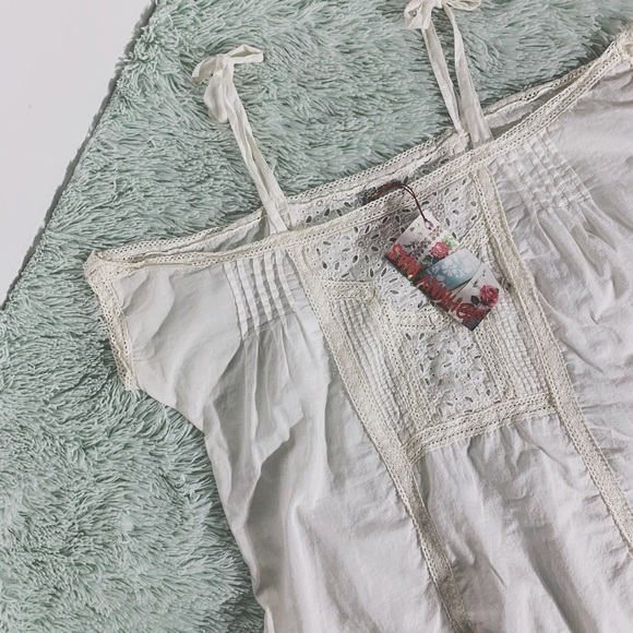 Johnny Was | Tops | Johnny Was Off White Light Off Shoulder Blouse ...